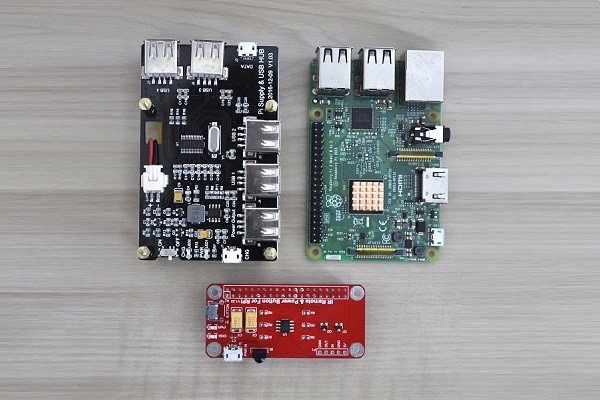 Raspberry Pi 3/4 Self Powered USB Hub