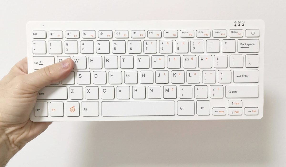 Orange Pi 800 Review: All-in-one PC Inside a Keyboard Kit