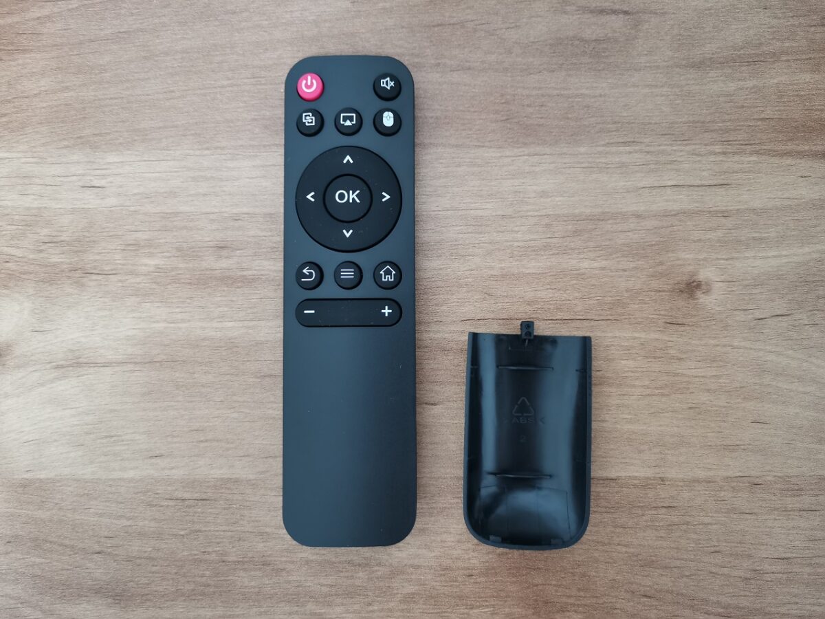 Magcubic HY300 $47 Portable LED Android Projector: Should you buy it?