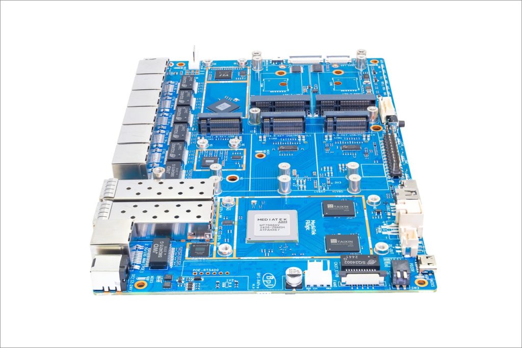 Banana Pi BPI-R4 Pro Review: The Best WiFi 7 OpenWrt Router? We Checked!